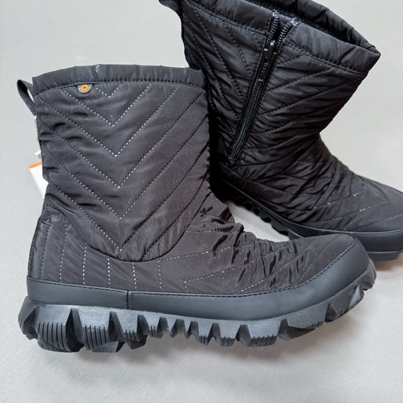 Bogs | Shoes | Nwt Bogs Bloom Quilted Waterproof Winter Snow Rain Boots ...